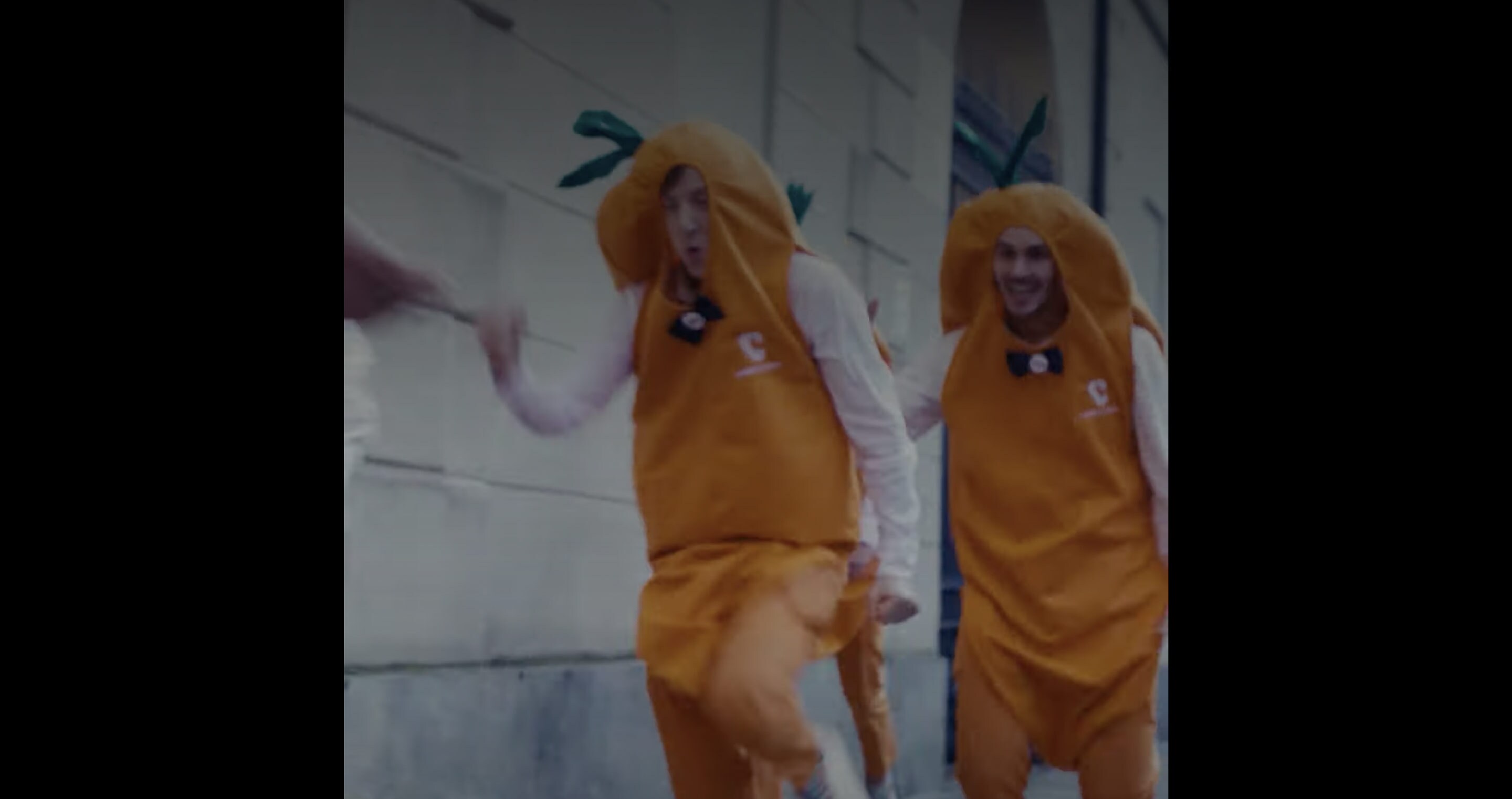 Sinner and Carrot Boys: the Italian champion and his fans | Lavazza